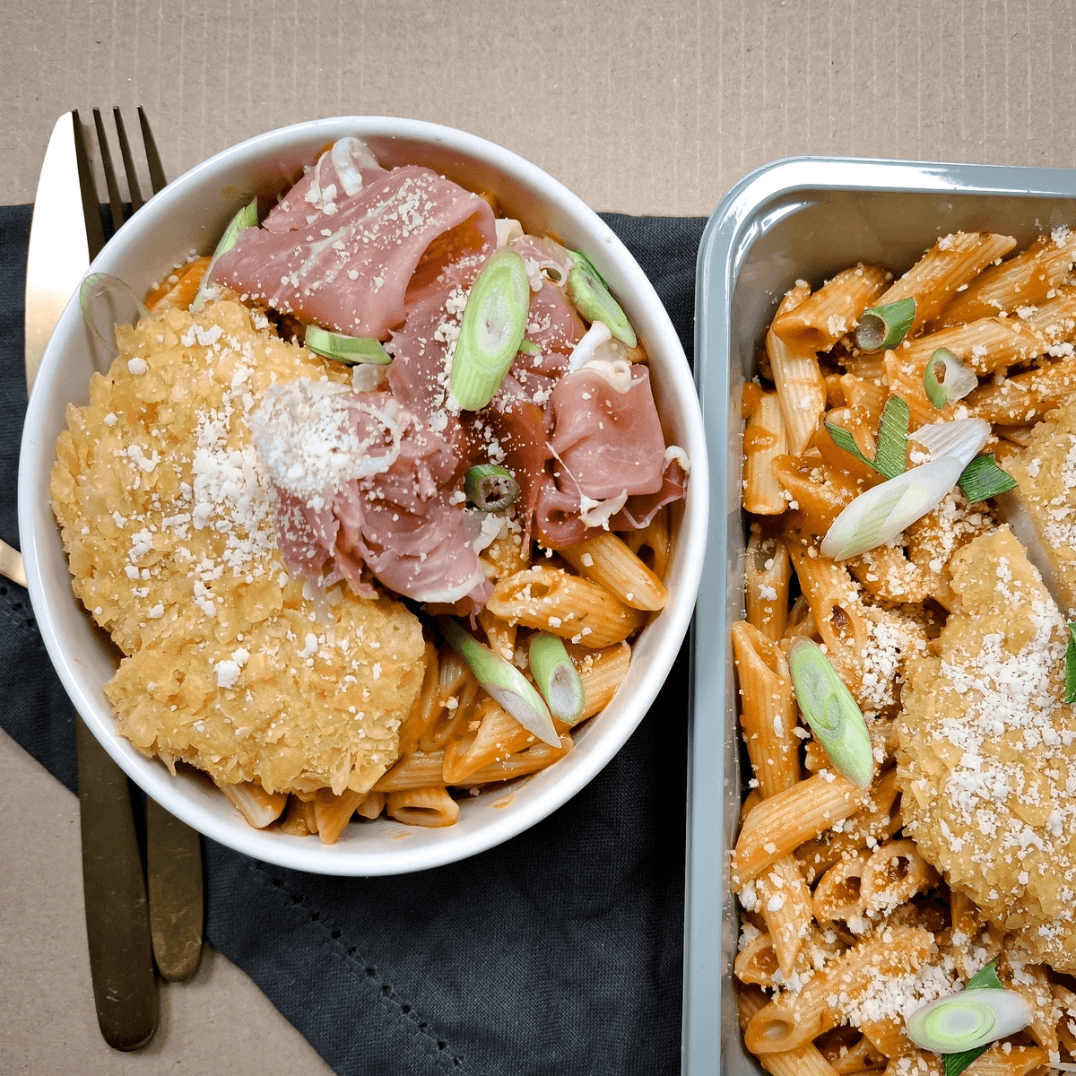 Poulet pané parme et pennes tomatées